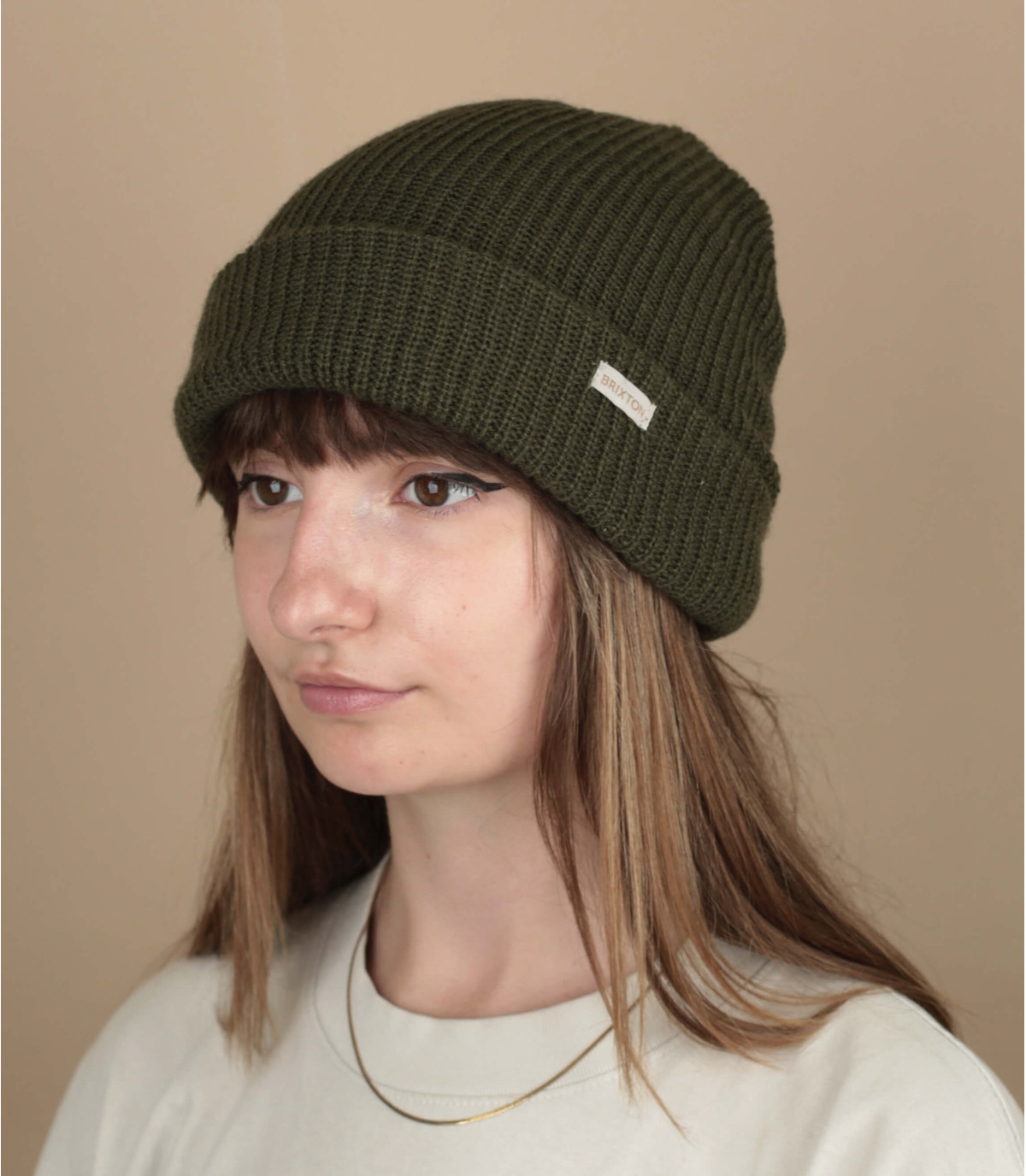 Gorra con solapa verde de mujer - Alpha W Beanie military olive Brixton ...